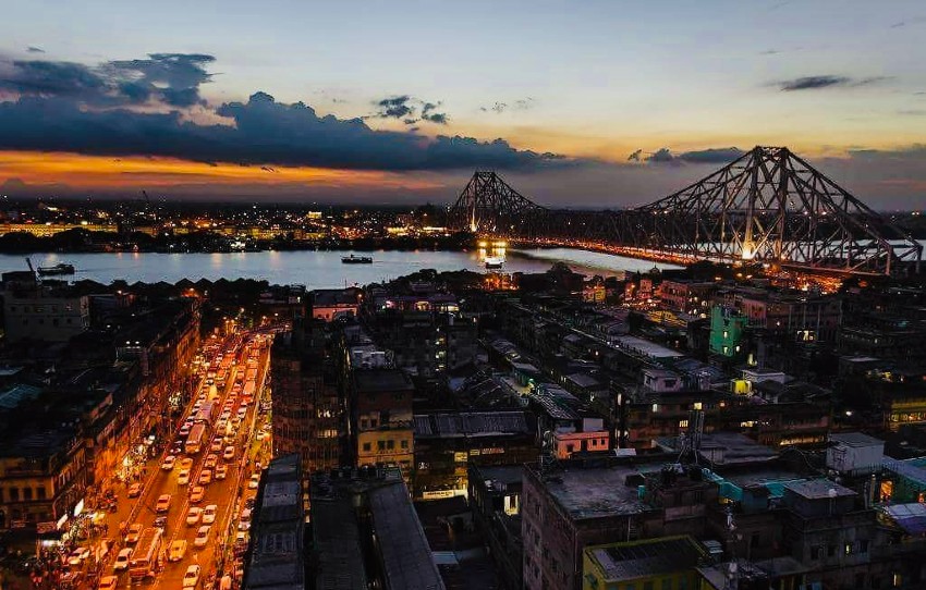 Explore Calcutta's History and Resurgence: Calcutta Walk | Alphonso Stories